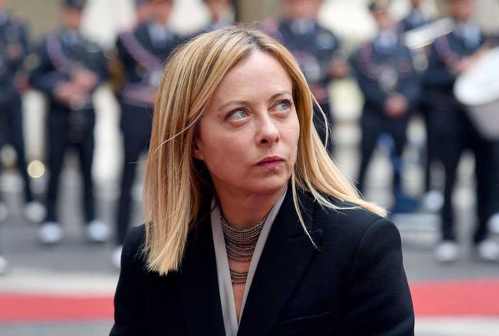 Meloni e la lupa di Roma imperiale. - Il Domani d'Italia